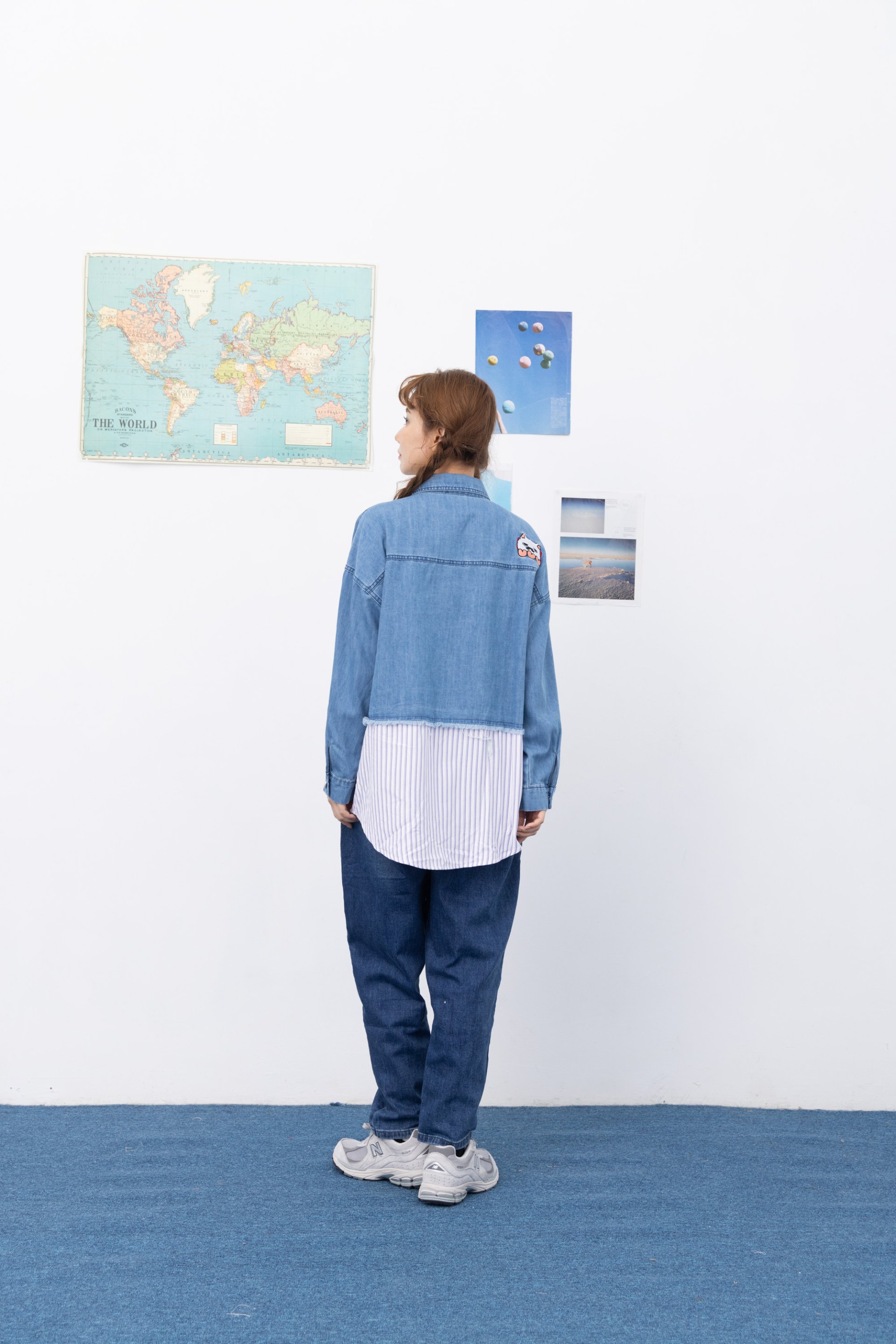 拼接丹寧貓趣刺繡襯衫