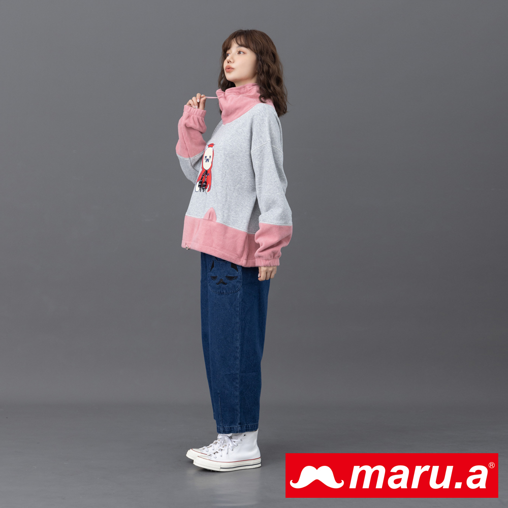 【maru.a】穿著帽T的miru🐱抽繩立領造型手繪印花刷毛上衣(2色)-淺灰 23921233
